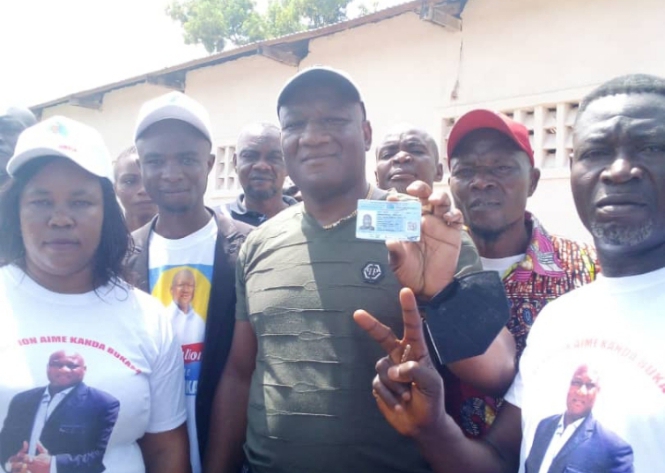 Ce Que JAime Chez Toi Isaac Bukasa à Paris - Grammaire